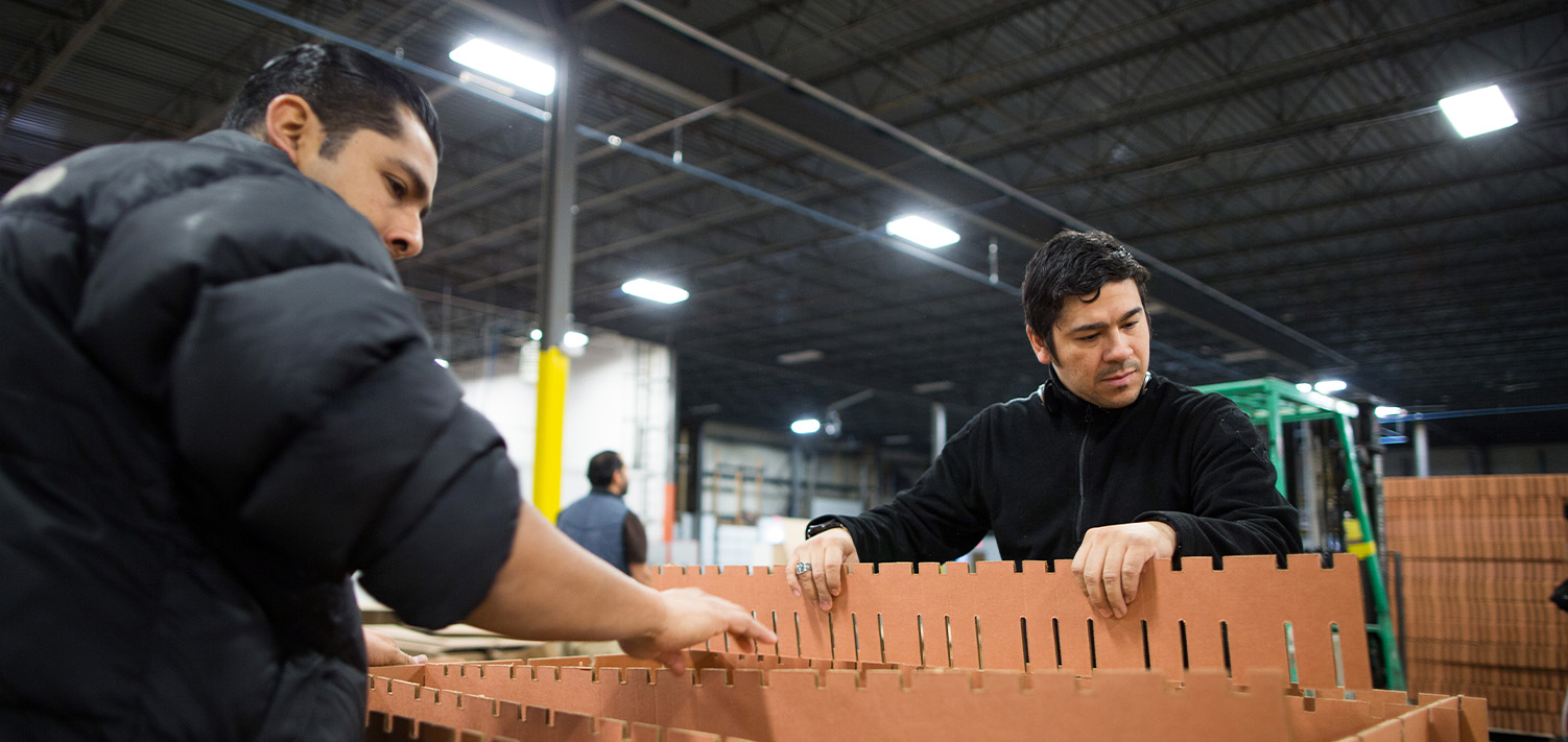 Kitting Manufacturing - Acción Performance